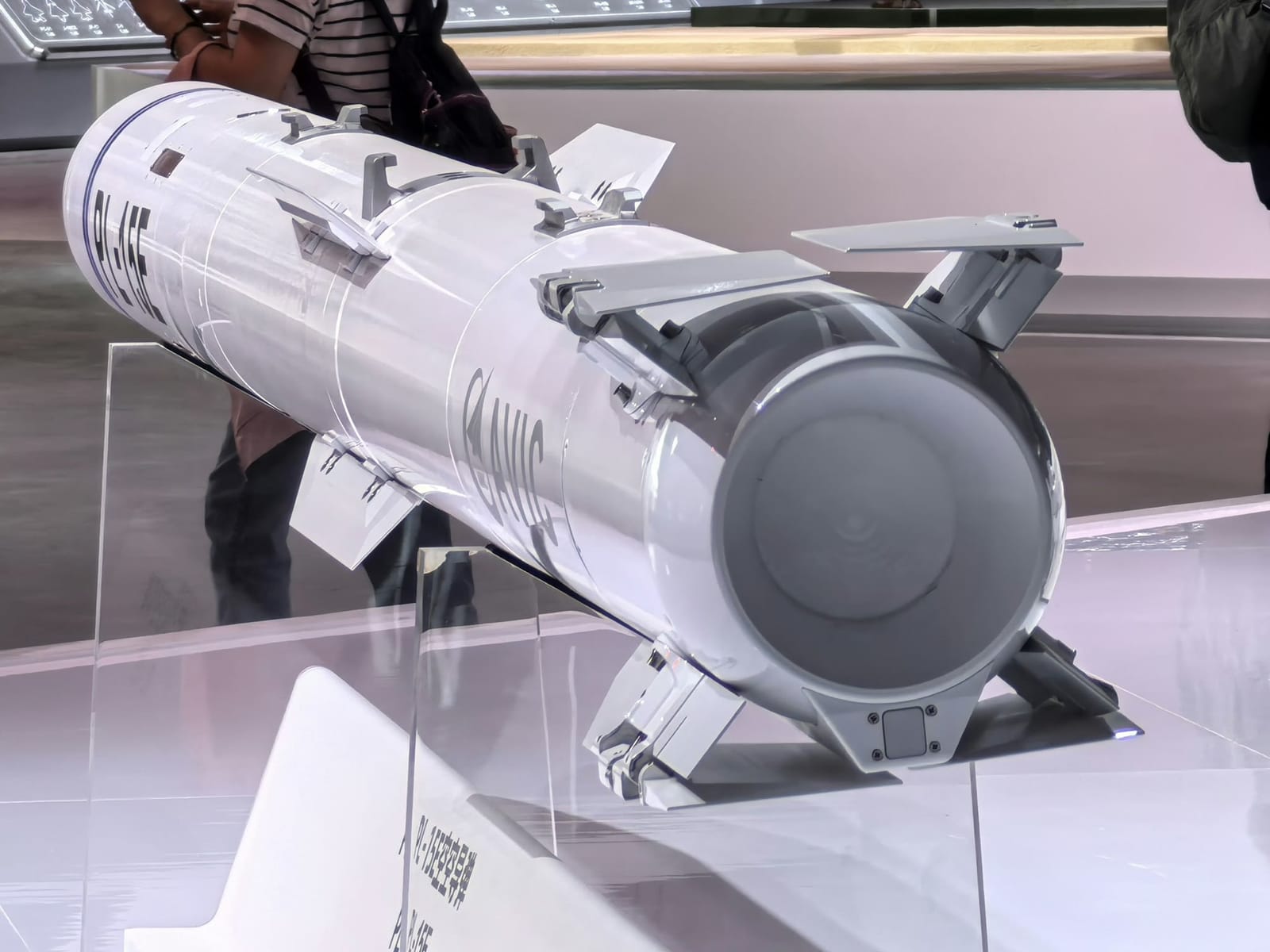 China’s PL-15E Missile Redefines Stealth Fighter Warfare